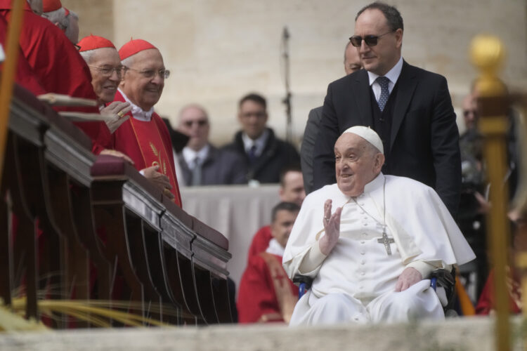 Pope Francis, first Latin American pontiff who ministered with a ...